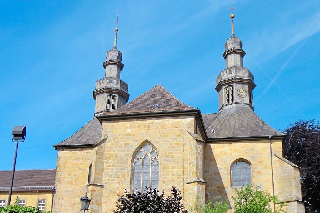 Willebadessen-Peckelsheim: Priester nach Missbrauchsvorwürfen in Ruhestand