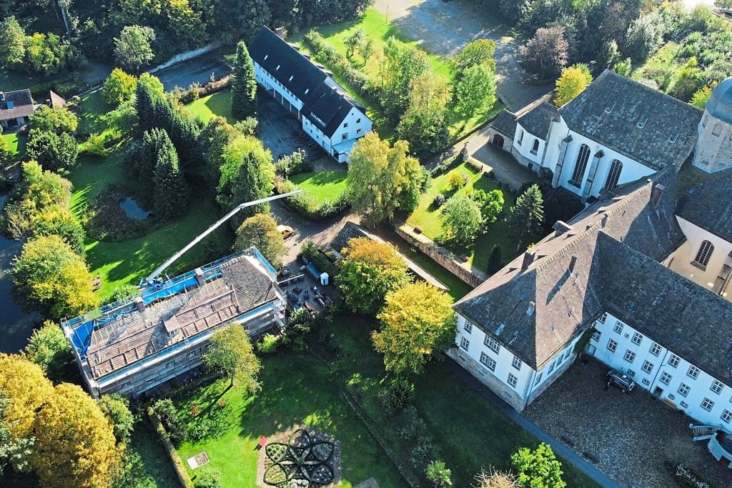 Historisches Dach erstrahlt in neuem Glanz