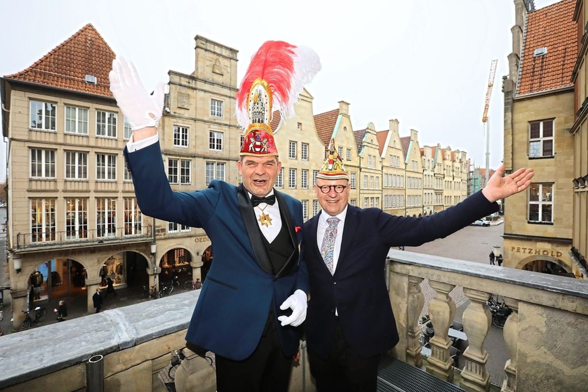 Prinz Mario I. wird auf dem Prinzipalmarkt proklamiert