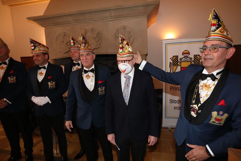 Prinz Mario I. wird auf dem Prinzipalmarkt proklamiert