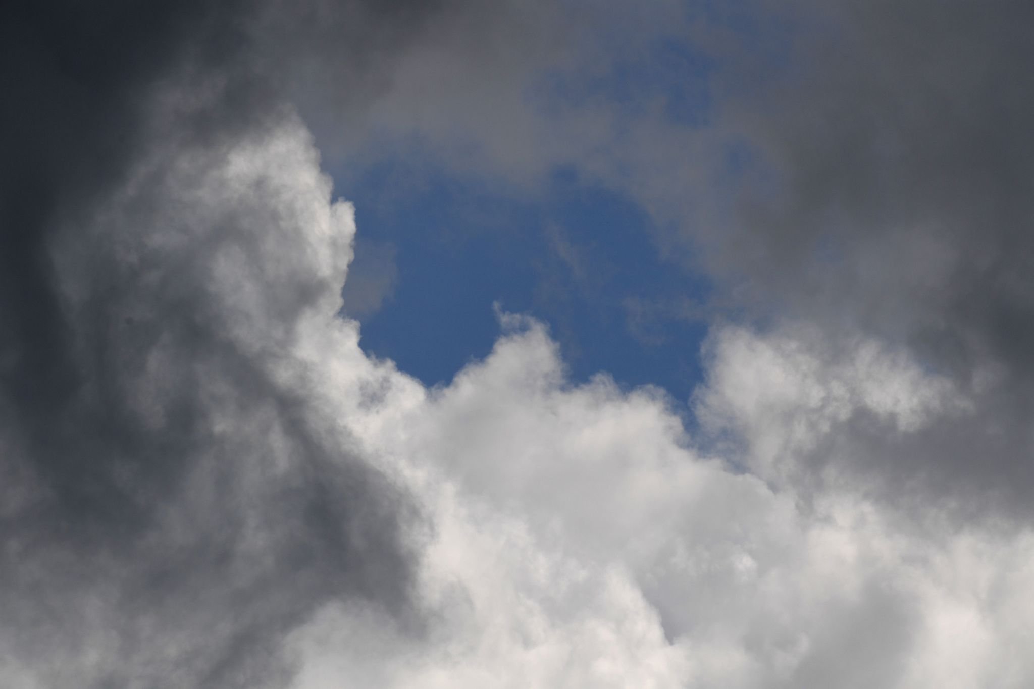 Wolken und Regen in Nordrhein-Westfalen