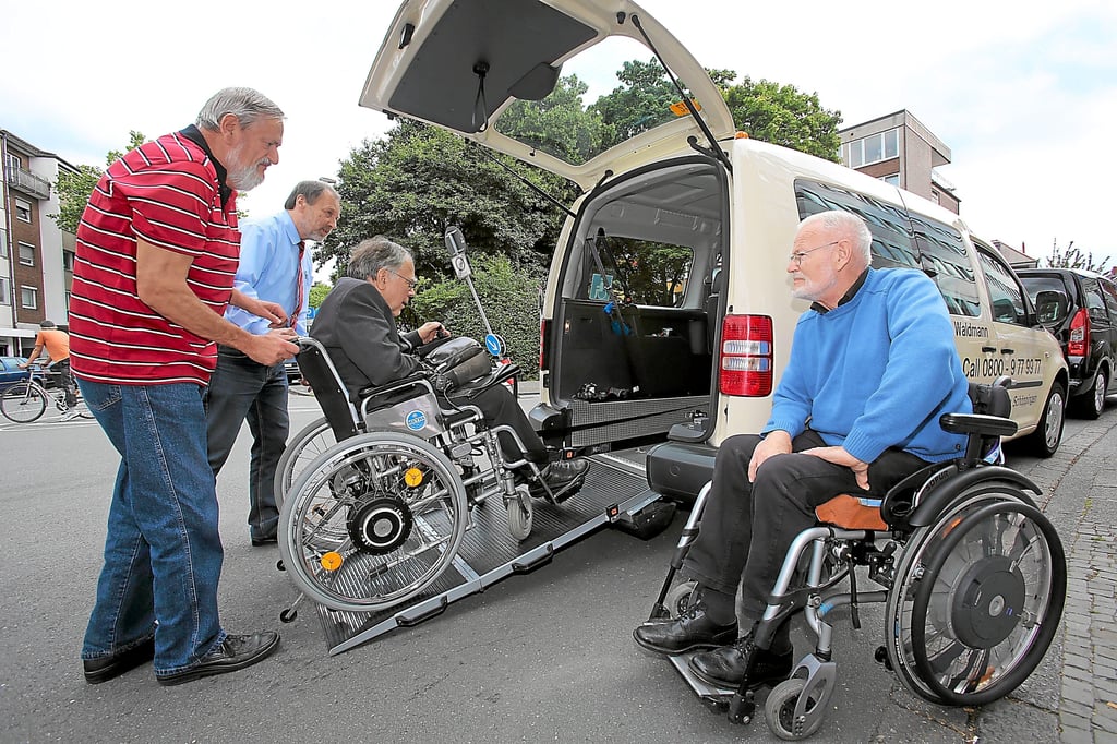 Durch Münster fährt das erste Rollstuhl-Taxi