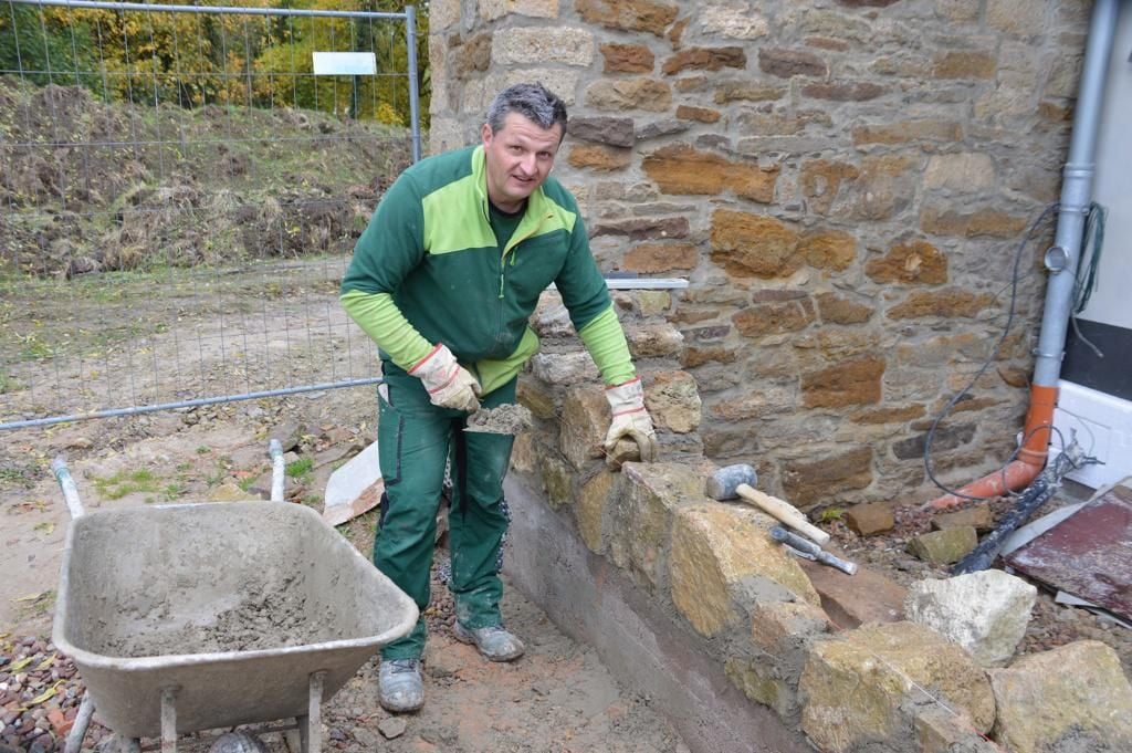 Platz der Begegnung entsteht in Willebadessen-Niesen