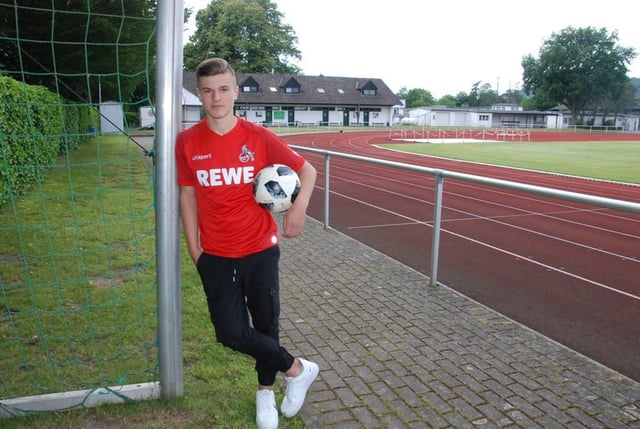 Höxteraner Marlon Becker geht ins Fußballinternat nach Köln