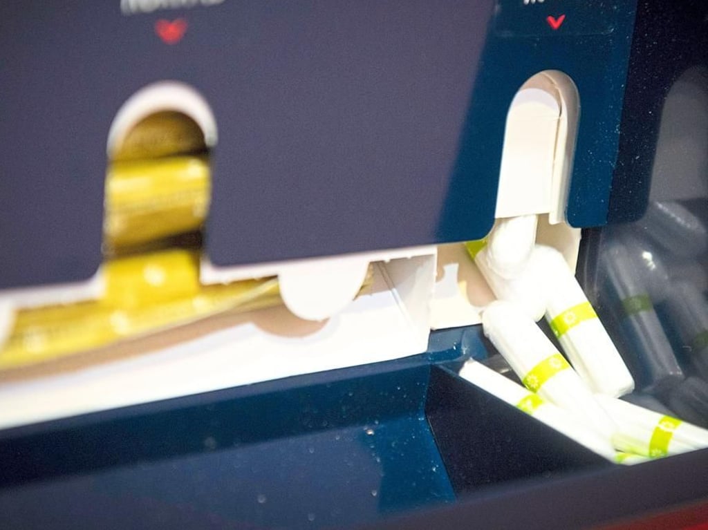 2500 Euro für Tampons und Binden