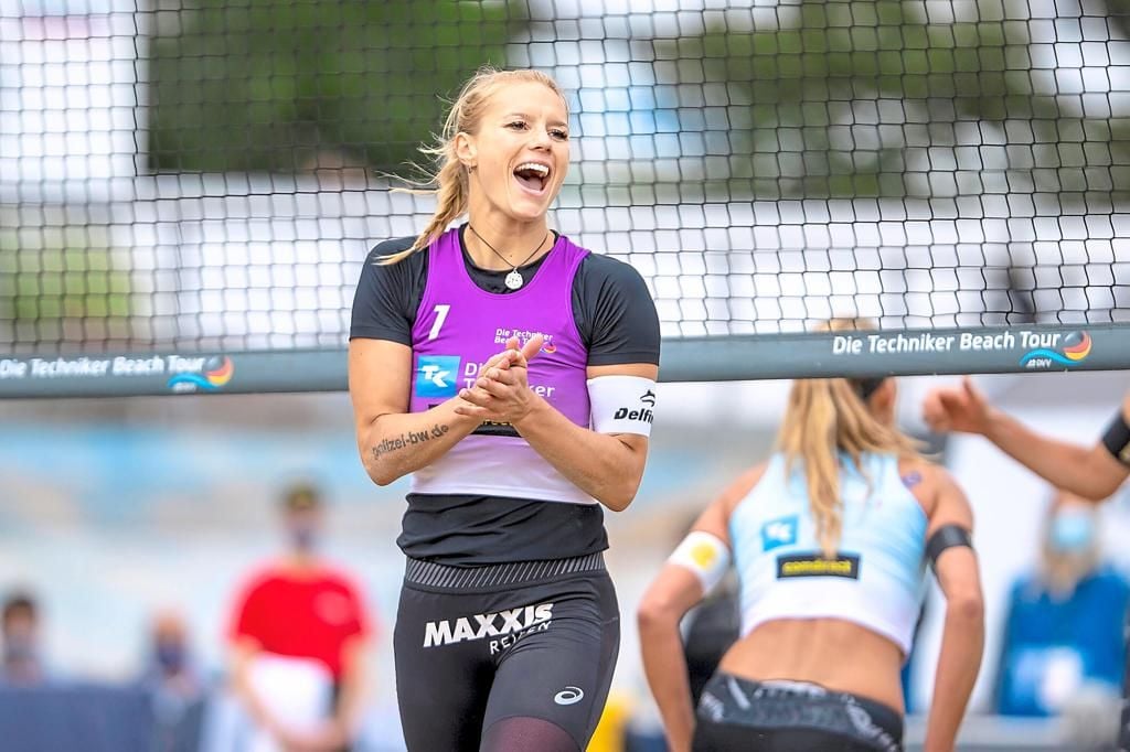 Kim Behrens wieder mit Sandra Ittlinger im Sand