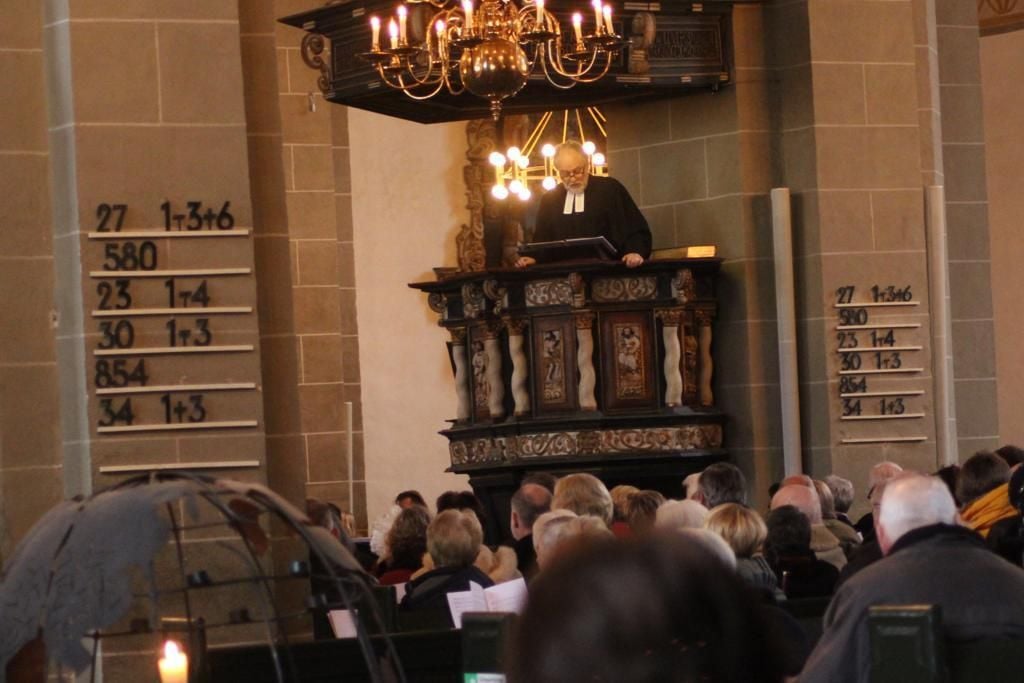 Beifall für die letzte Predigt