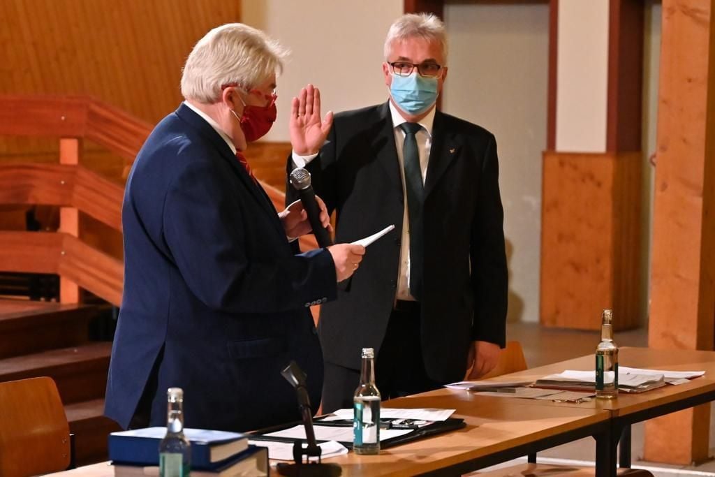 Norbert Hofnagel legt Amtseid ab