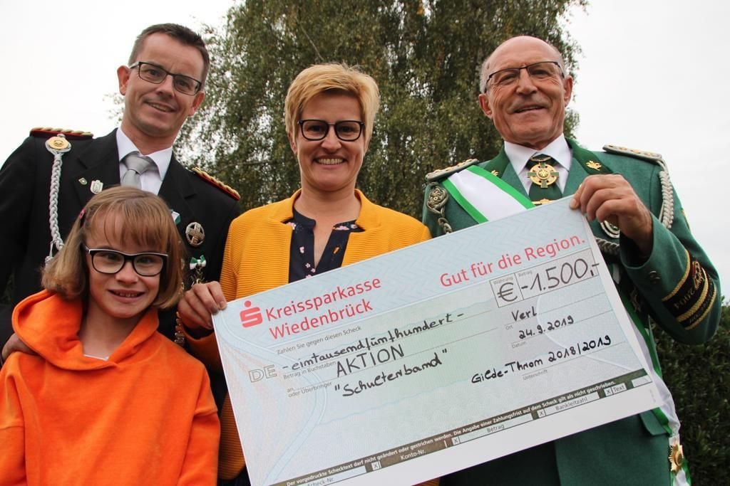 König spendet 1500 Euro