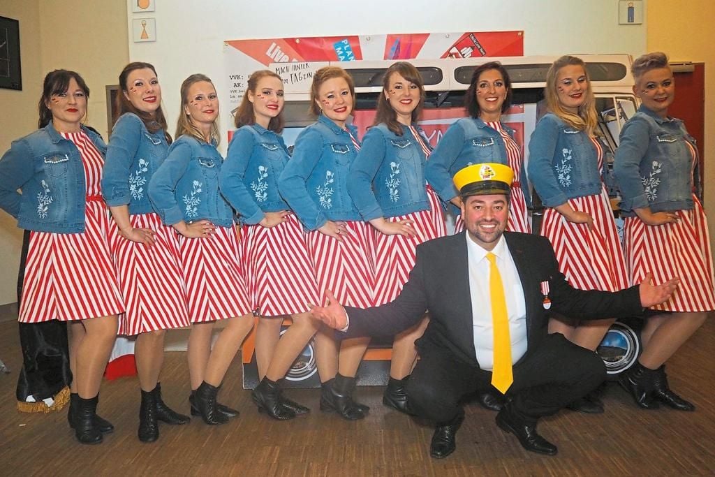 Springmäuse präsentieren neuen Tanz