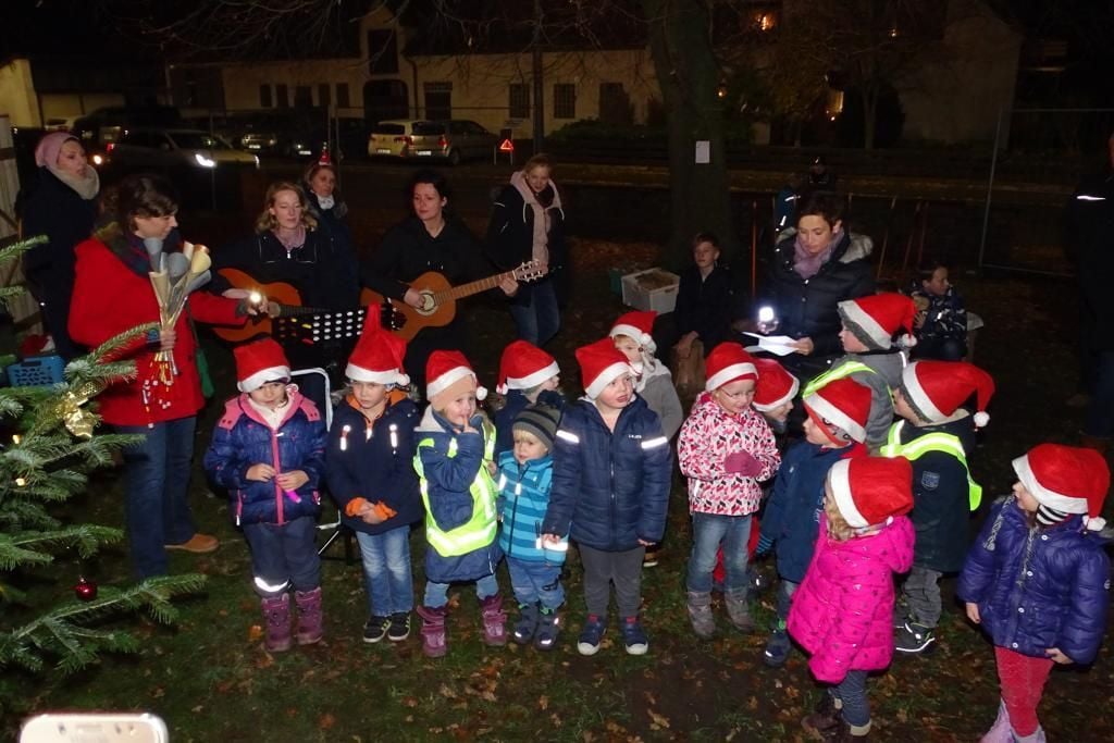 »Halb Oppendorf ist versammelt«