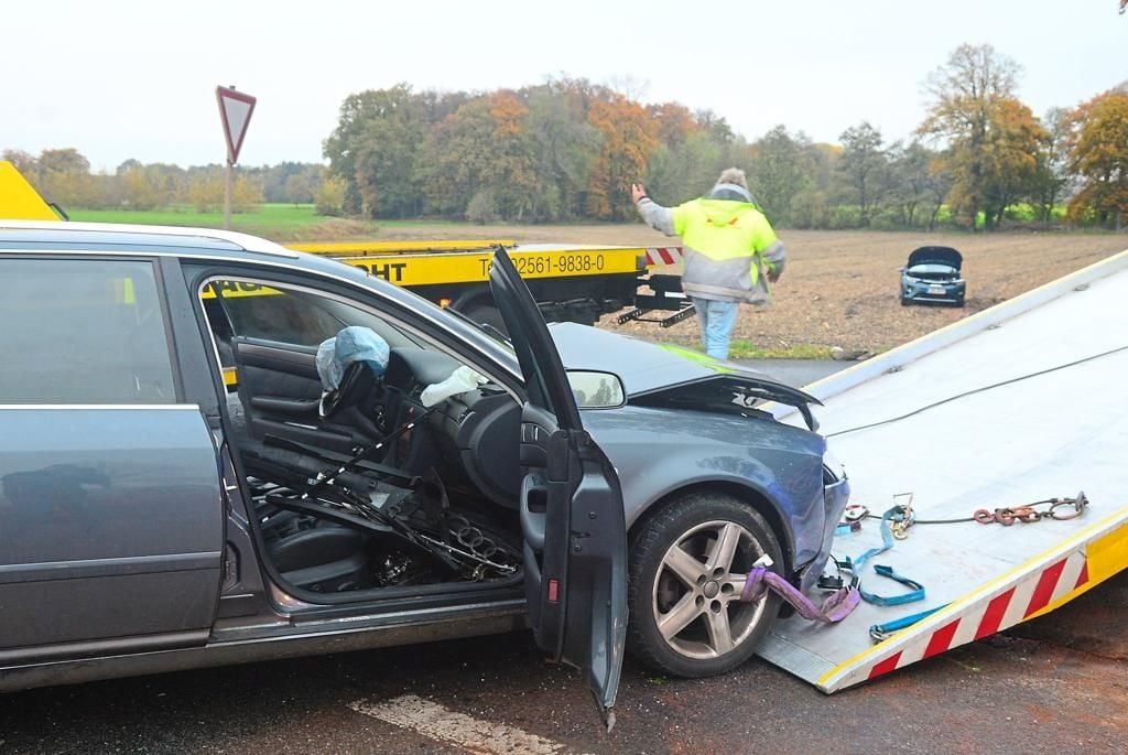 Zwei Frauen bei Unfall schwer verletzt