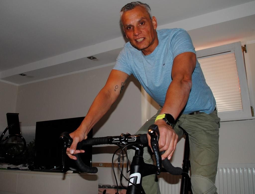 Triathlet Caruso funktioniert auch zu Hause