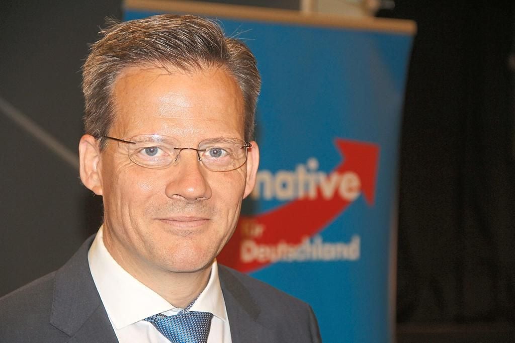 Schiller spricht von „feigem Akt“