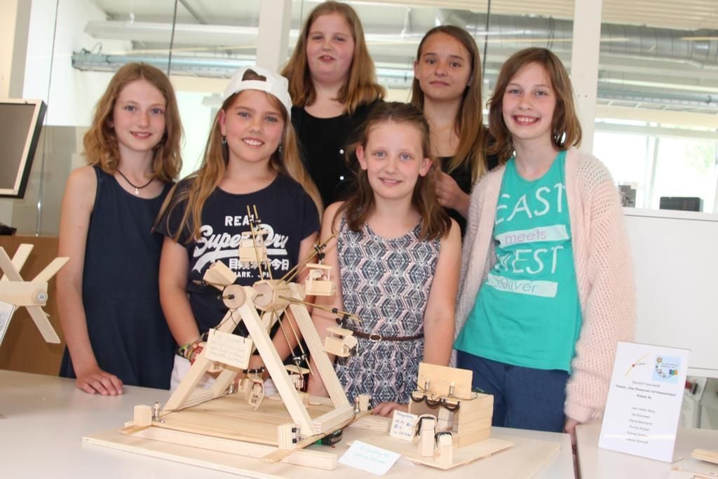 Junge Forscher entdecken die Technik