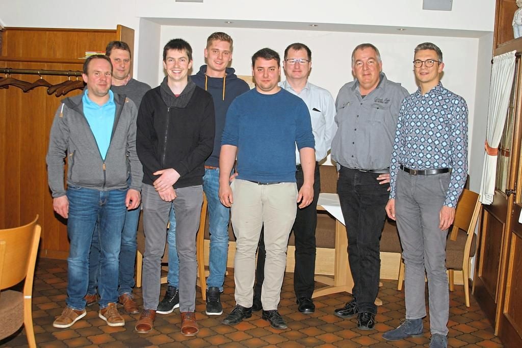 Kalmon bleibt Vorsitzender