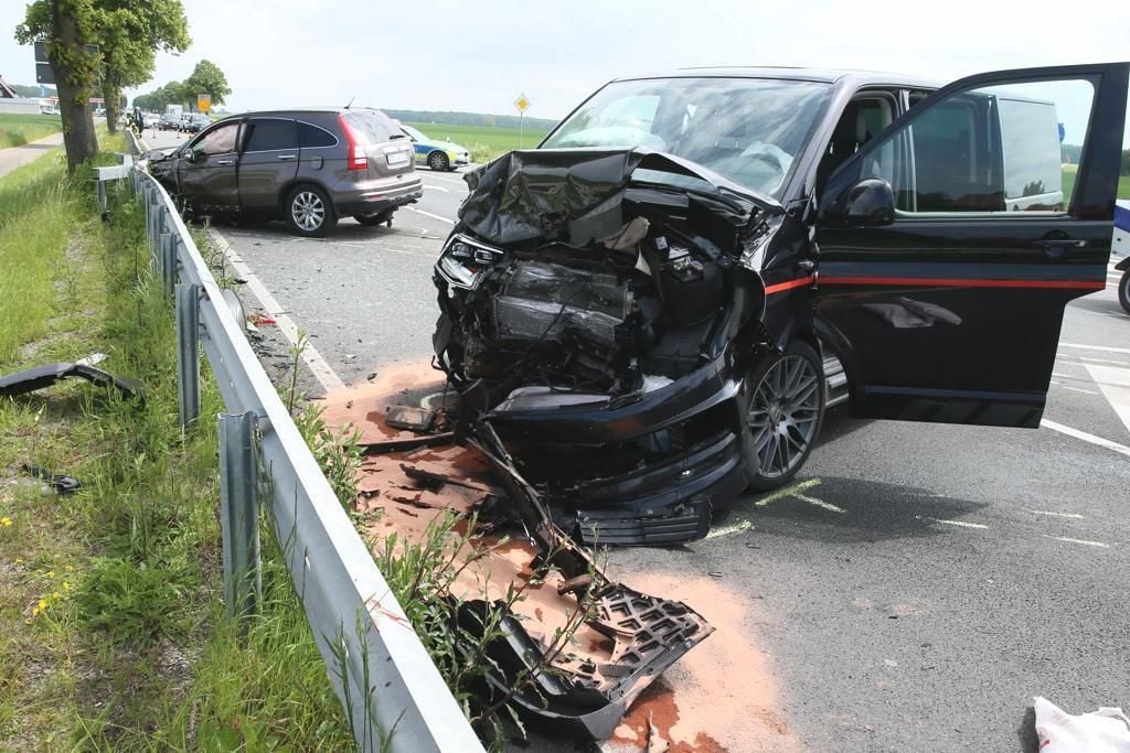 Fünf Verletzte nach Unfall