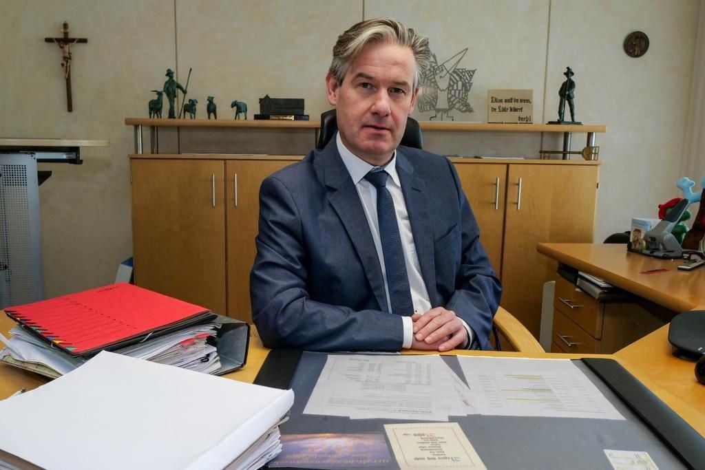 „Haushaltssperre in Erwägung ziehen“