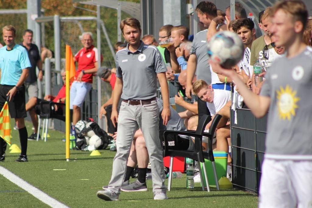 Tim Daseking grätscht dazwischen