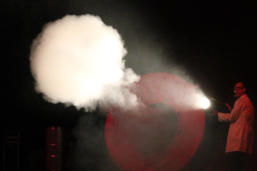 »Physikanten« lassen es knallen