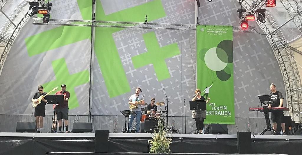 Begeistert von den großen Dimensionen