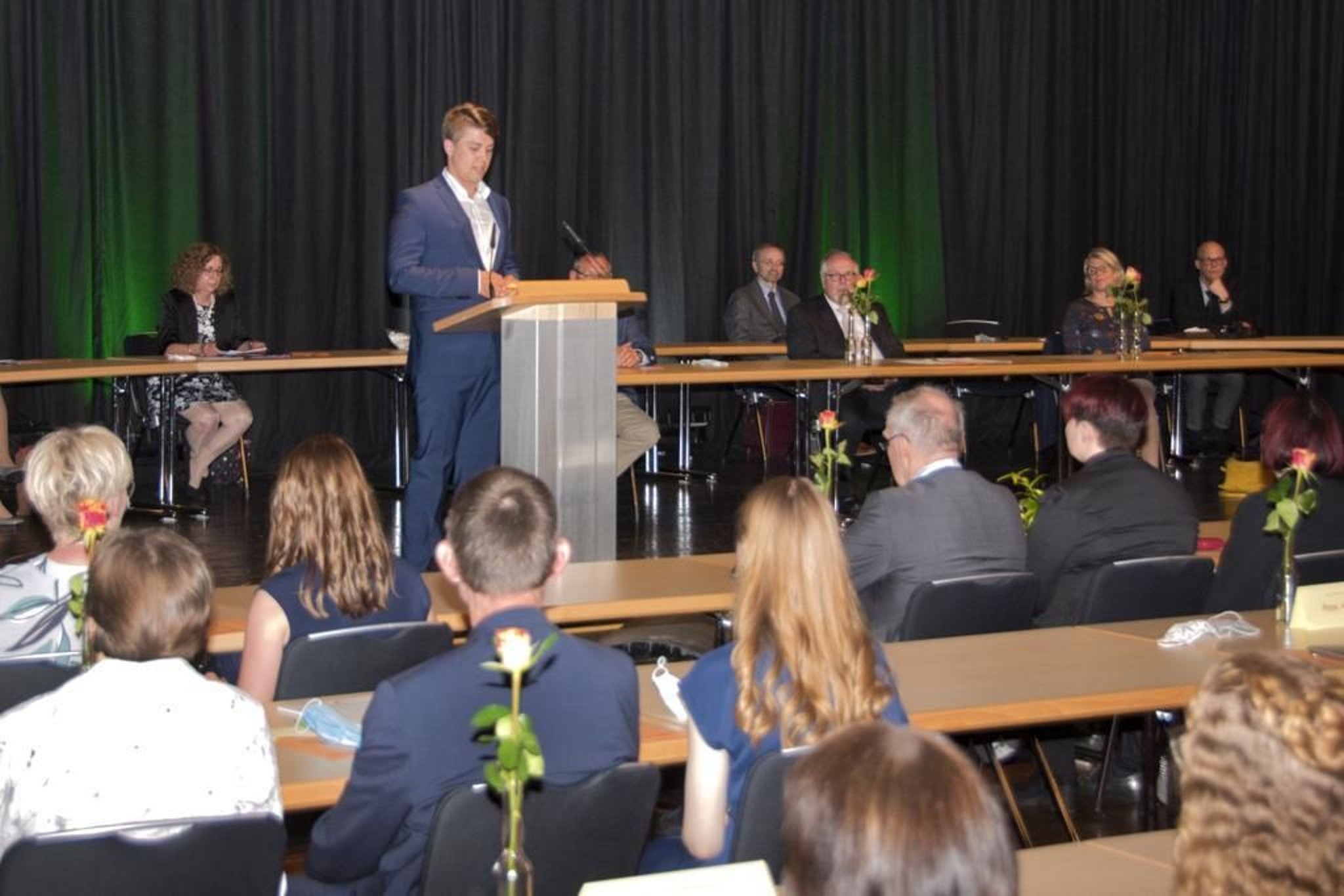 Wittekind-Gymnasium verabschiedet 97 Abiturienten