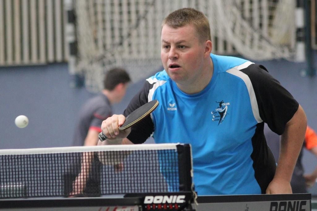 Alter Ball lockt weniger Spieler an