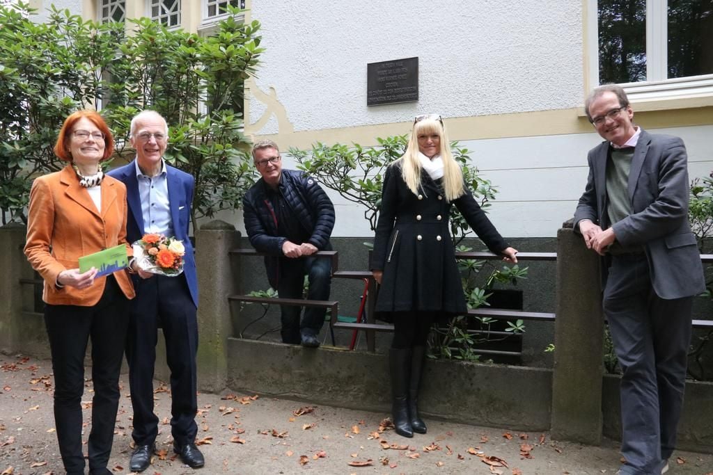 Gedenktafel markiert Henzes Geburtsort