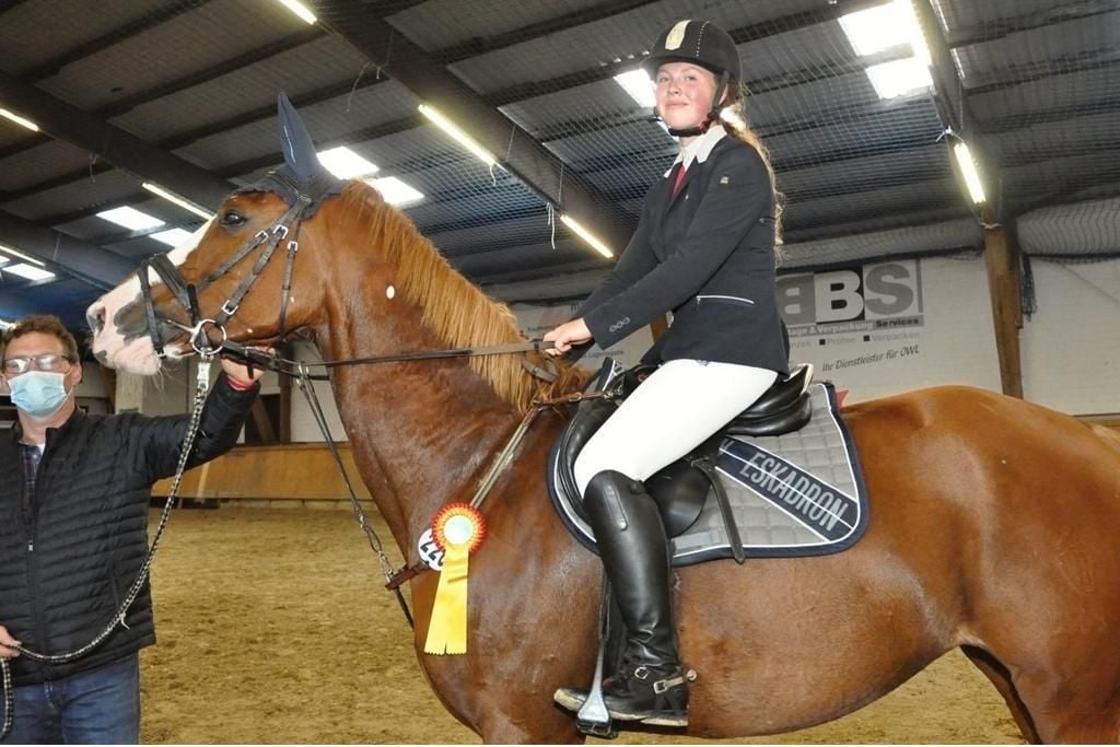 Victoria Lutter hauchdünn vorn