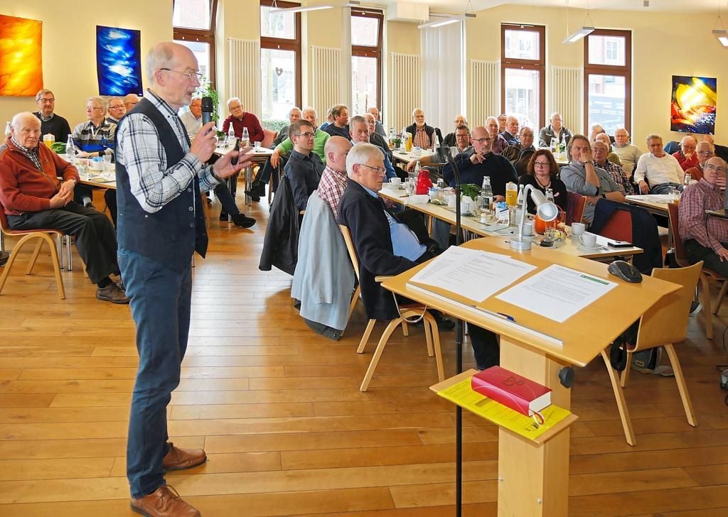 Populistische Propaganda durch Beispiele enttarnt