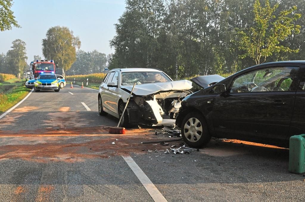 Frontalcrash auf der Ringeler Straße Frontalcrash auf der Ringeler Straße