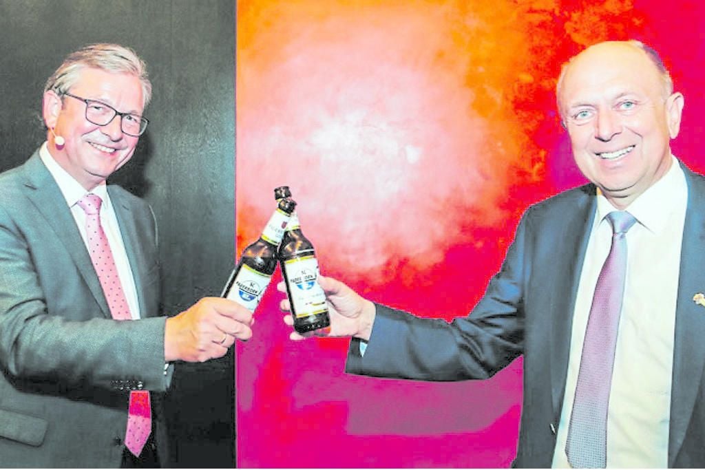 Dreier wirft alle aus dem Rennen