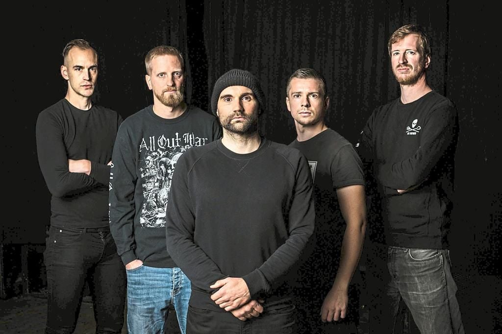 Neaera auf Platz acht der Album-Charts