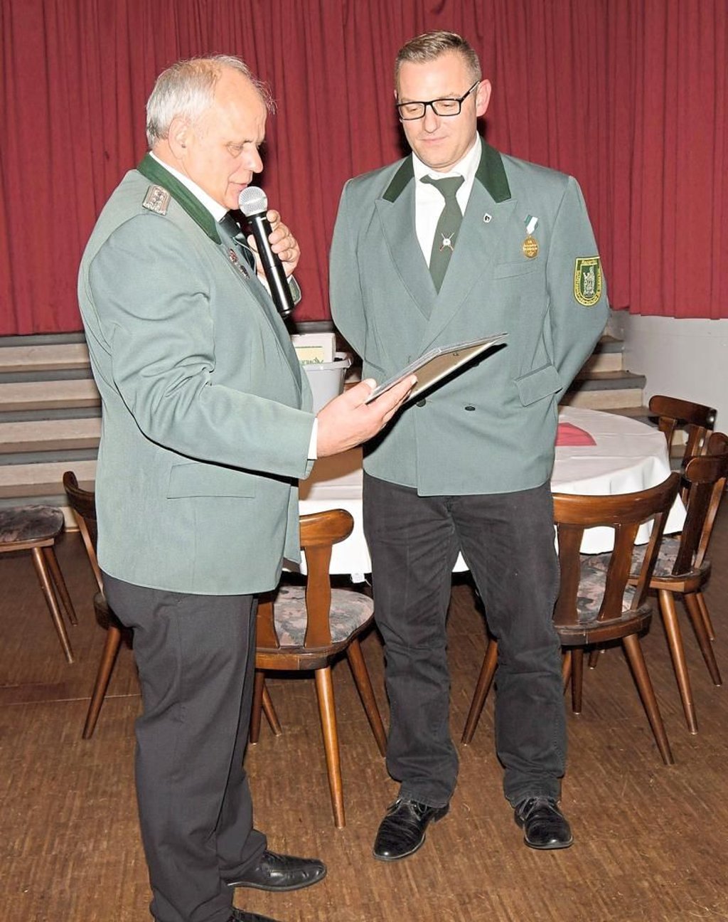 Sebastianus-Ehrenkreuz für Schnieders und Reichhardt