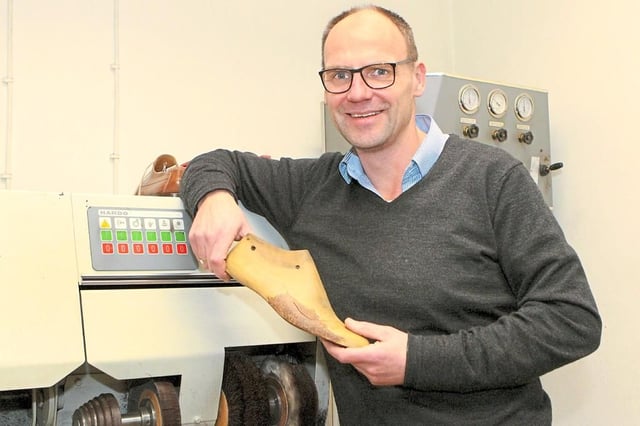 Schuster mottet den Leisten ein