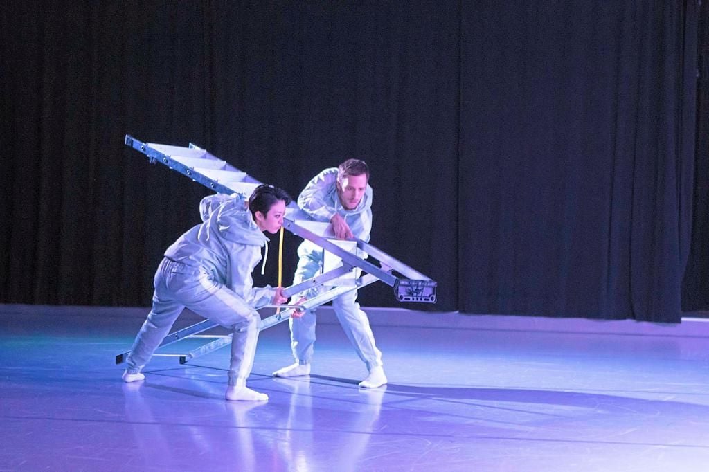 Aufwachen, Anspringen, Abtanzen