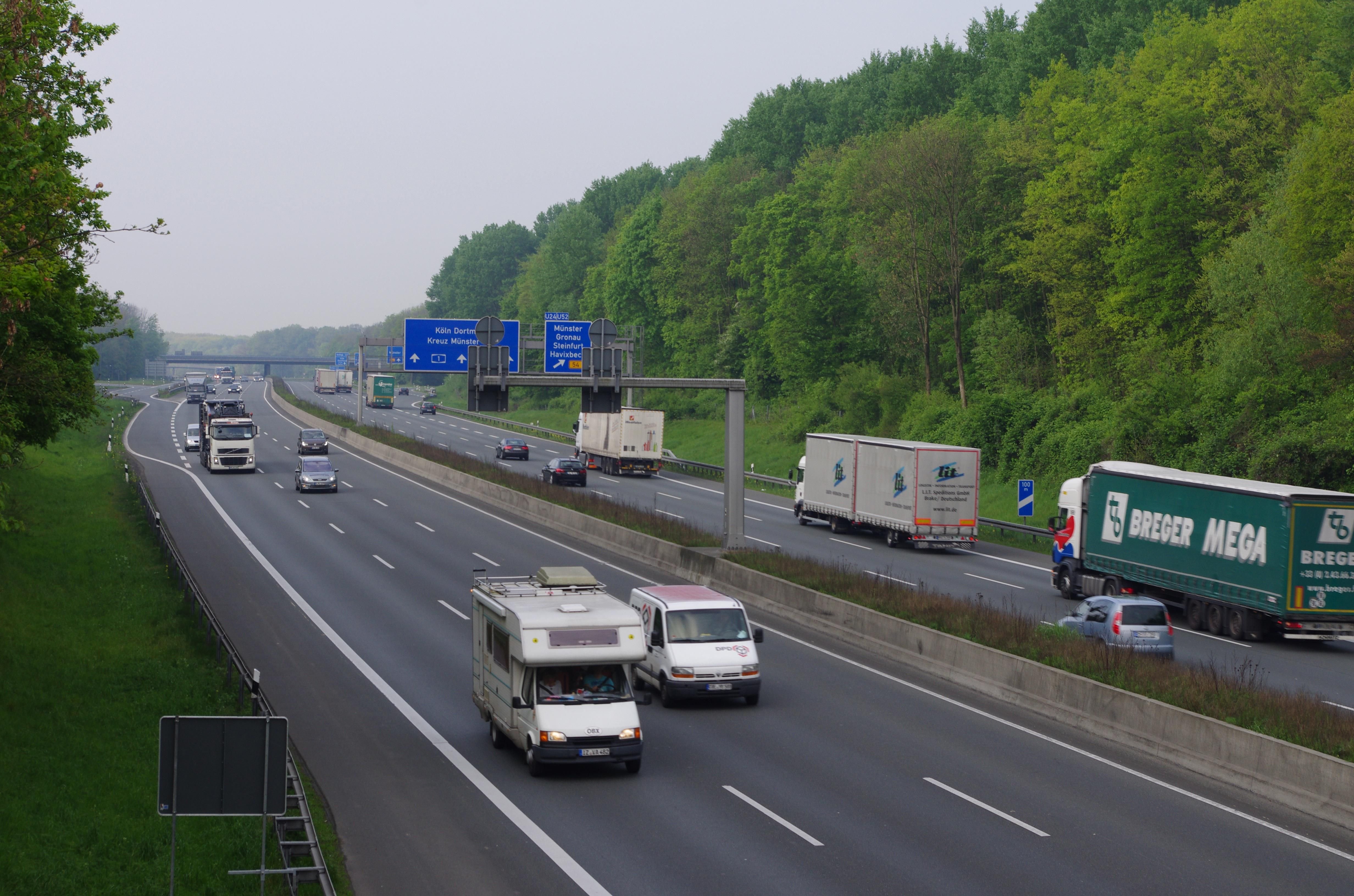 Vollsperrung der Autobahn 1 bei Hamm