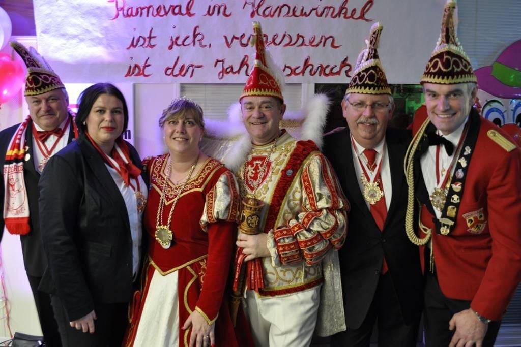 Jecken bejubeln ihr neues Prinzenpaar