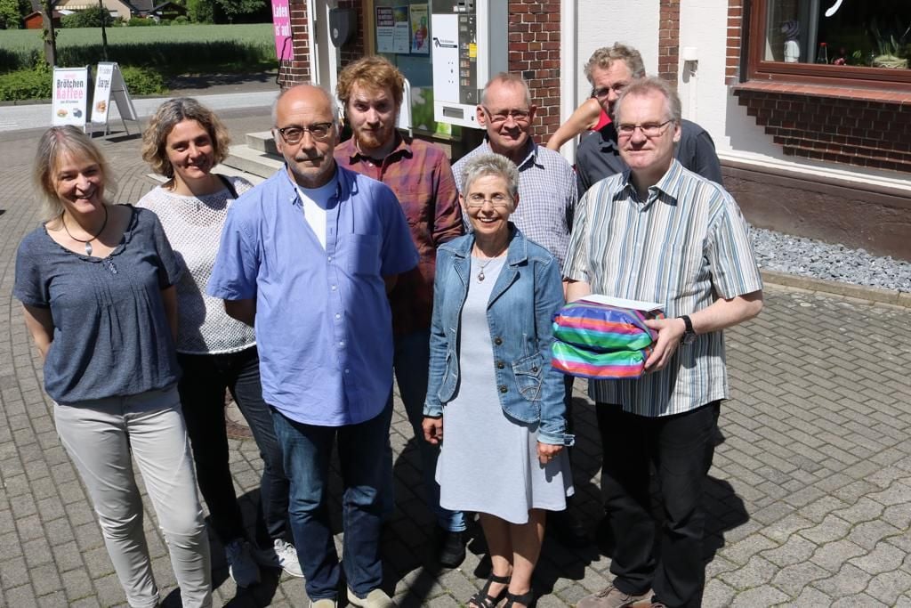 Nachbar liefert warme Frikadellen