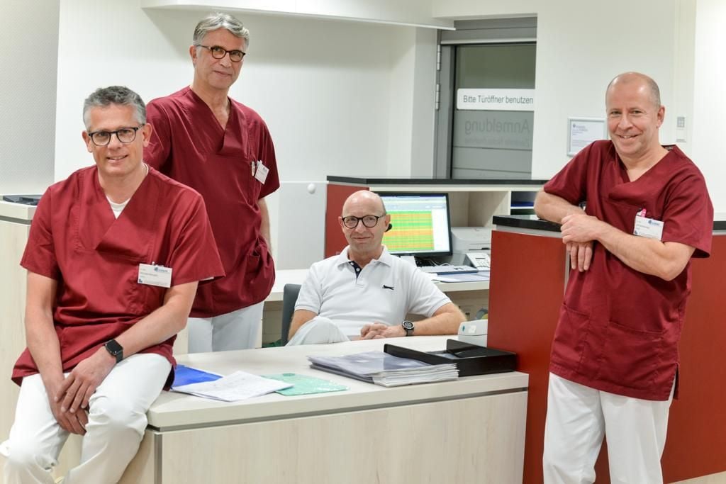 Vier Chefärzte sind keiner zu viel