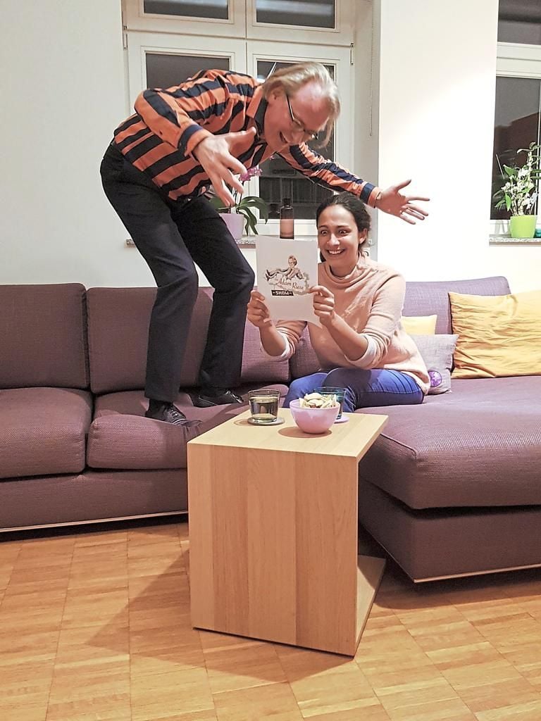 Adam Riese trifft Bildschirmlegende, Buchkunst und Blues