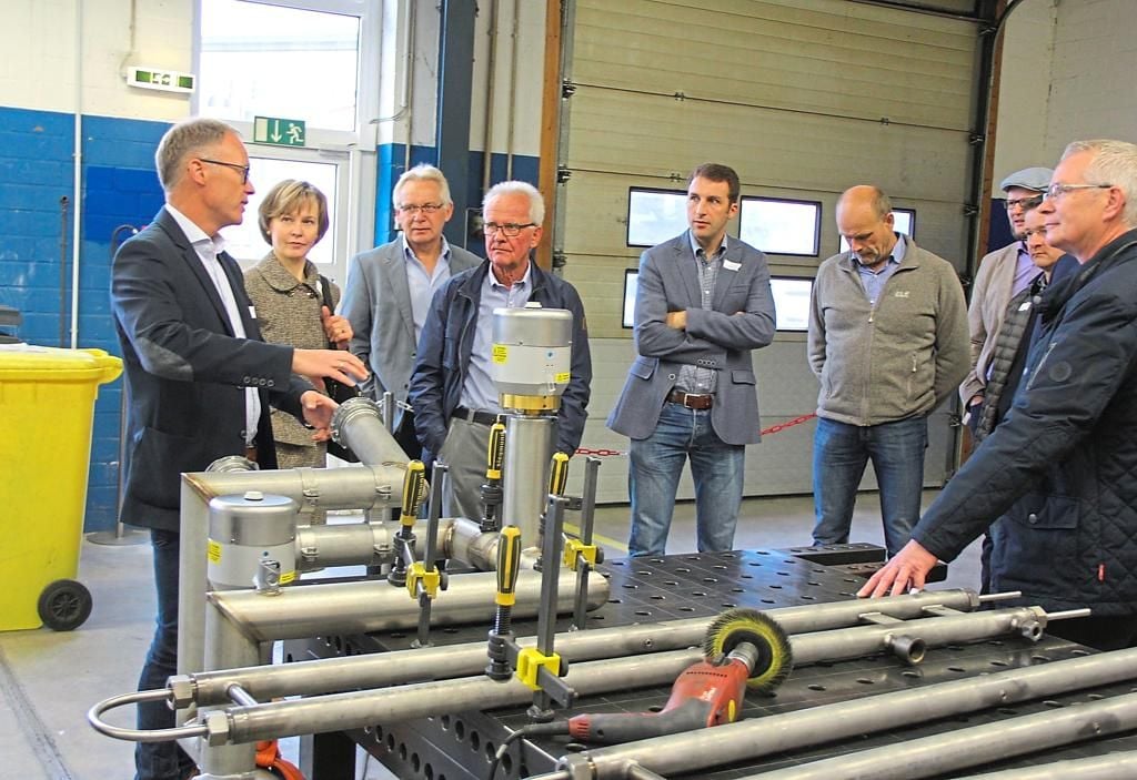 Jede Menge Handarbeit bei der Firma Theisen