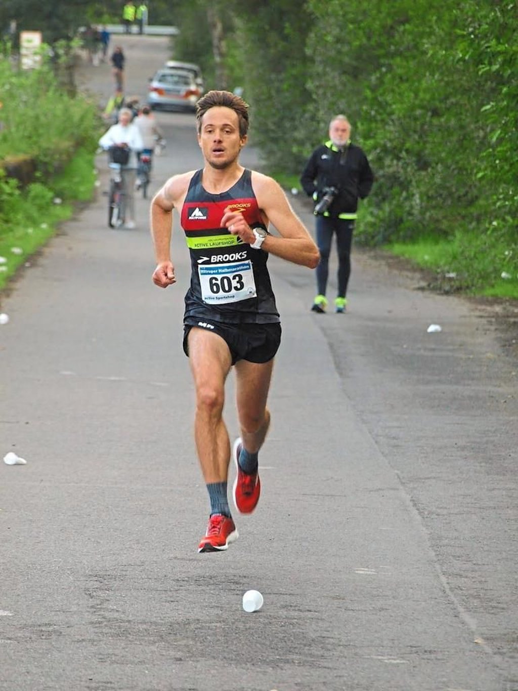 Ohne Trikotzupfen – Rinkeroder Hug schafft Sprung aufs Podest