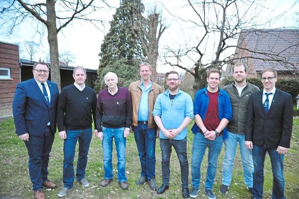 Schützen ehren Martin Zintl mit stehendem Beifall