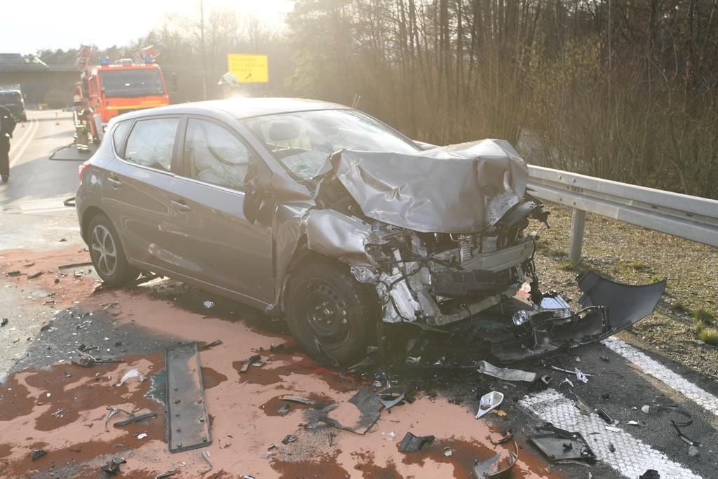 Auf der B 1 verbotenerweise gewendet