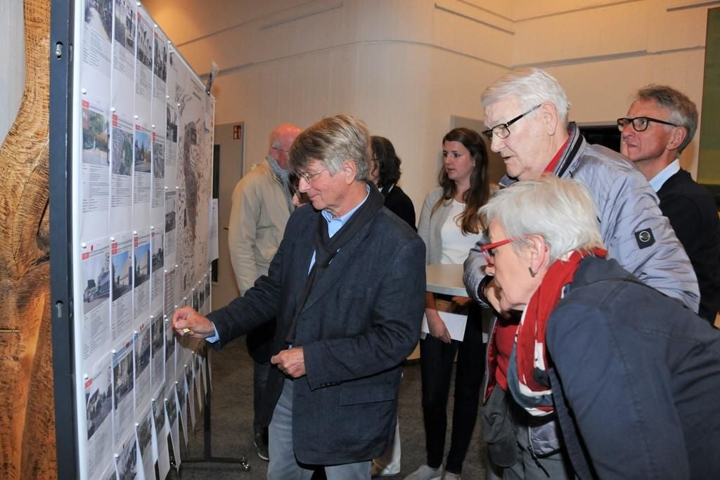 Mit dem Doktorplatz geht’s los