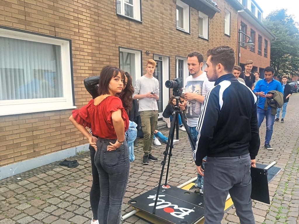 37 Nachwuchsmodels vor der Kamera