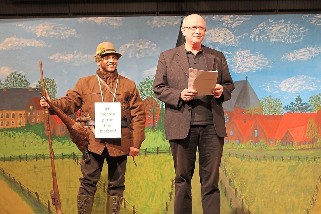 Pater Joy will hierbleiben