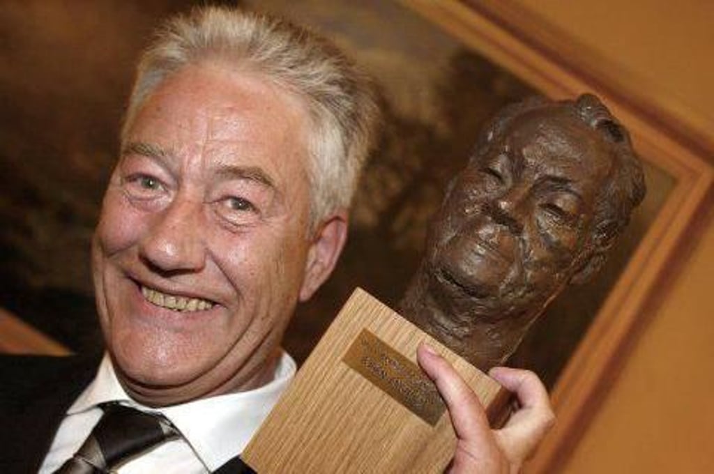 Björn Engholm hält Hoffmann-Rede