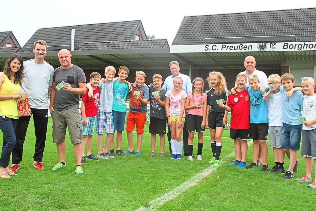 Überraschung beim Saisonauftakt von Preußen Borghorsts Jugendkickern